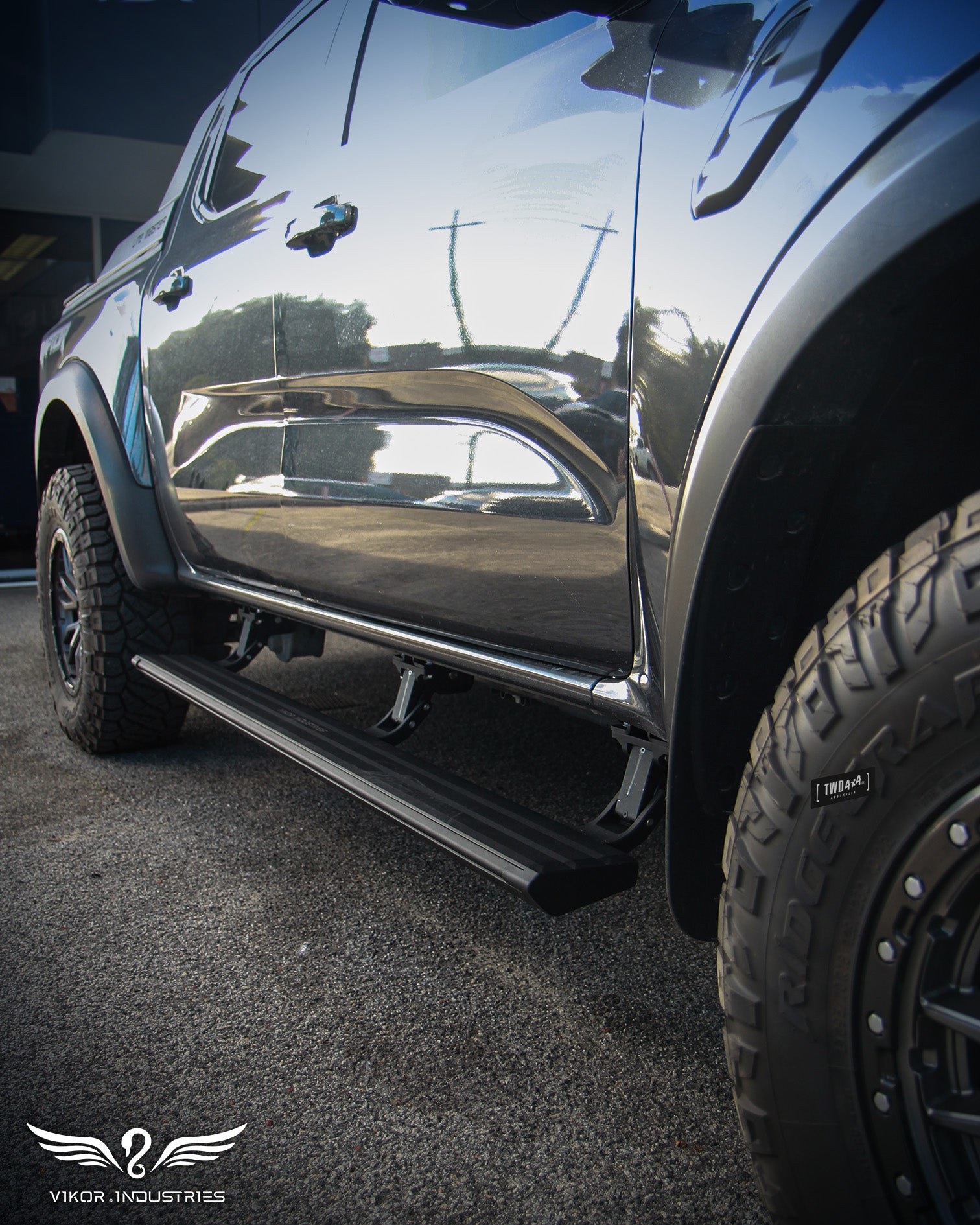 Ford Ranger Electric Side Steps - VIKOR INDUSTRIES