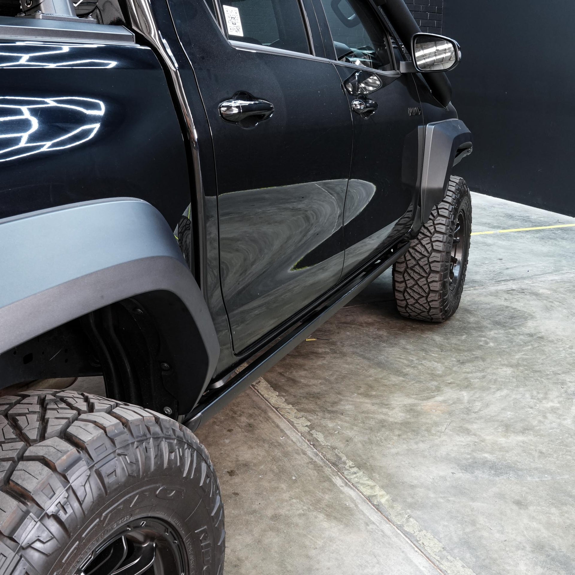 Toyota Hilux Electric Side Steps N80 - VIKOR INDUSTRIES